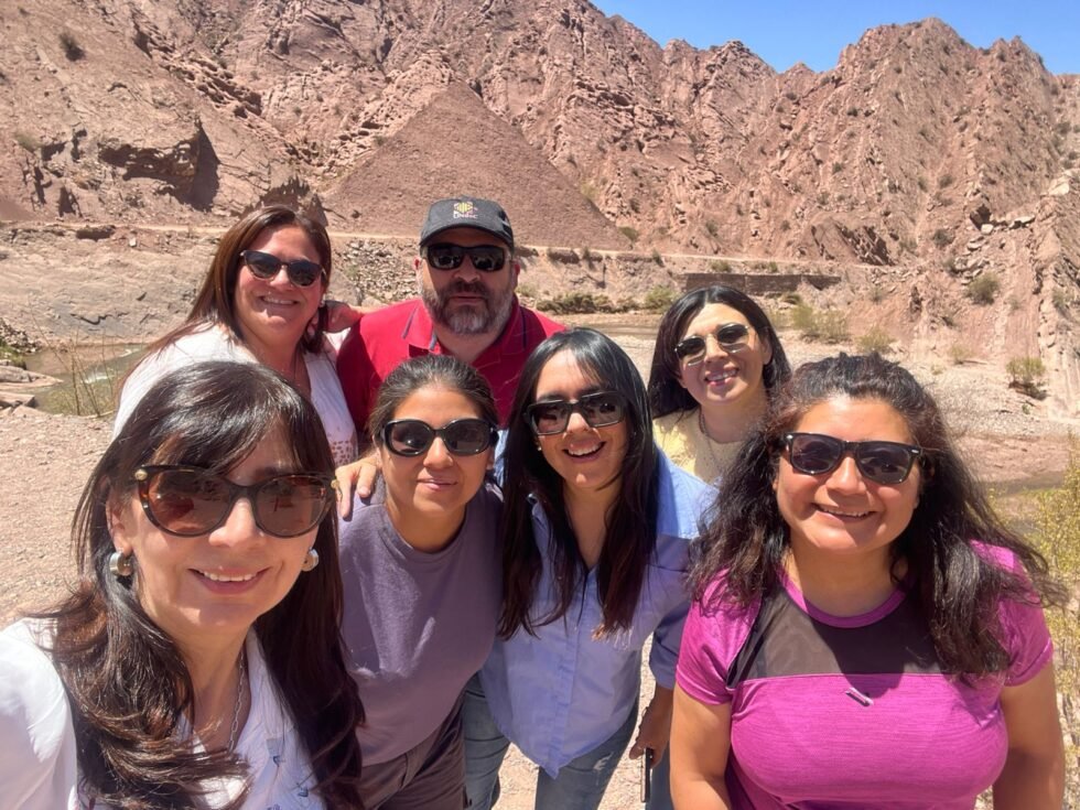 Extensión| “Inglés que conecta: herramientasbásicas para el turismo en ...